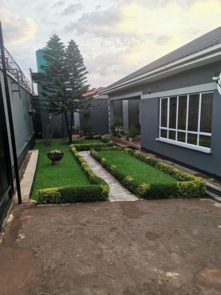 Tina's Place - Malawi