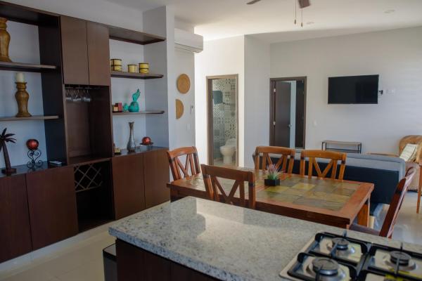 2br/2ba Condo 1 Block To Ocean! - Unit 4 - Sinaloa