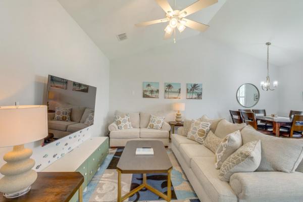 Walk To Whitecap Beach Corpus Christi Retreat - North Padre Island, TX