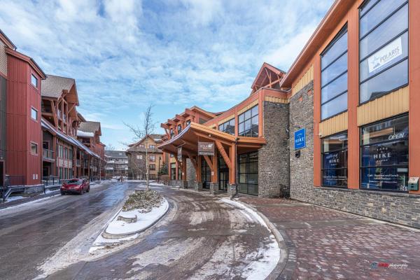 Solara Suite With Indoor Pool / Hot Tub / Parking - Canmore