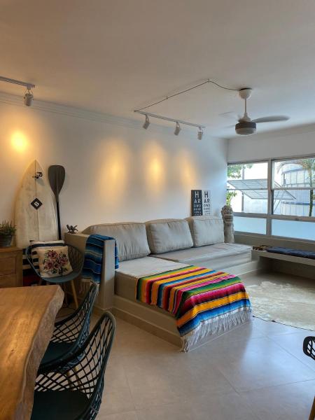 13-a - Apto 2 Dorms C/ar Condicionado + 1vaga - Santos