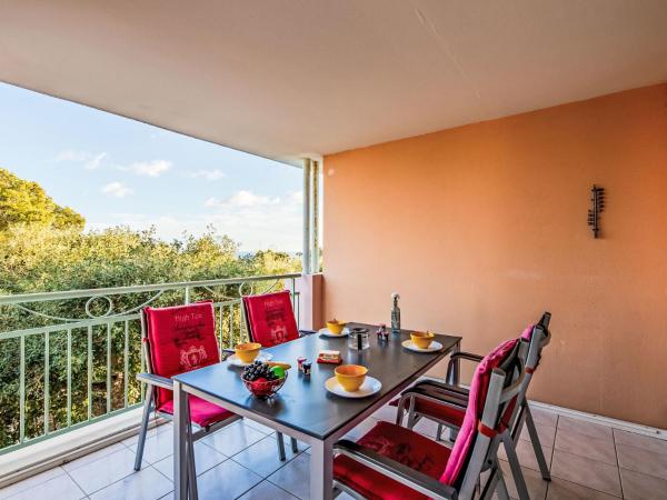 Apartment Les Calanques Du Parc-4 By Interhome - Fréjus