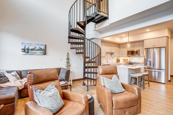 Walk To Cooper Creek Square Condo With Hot Tub! - Fraser, CO