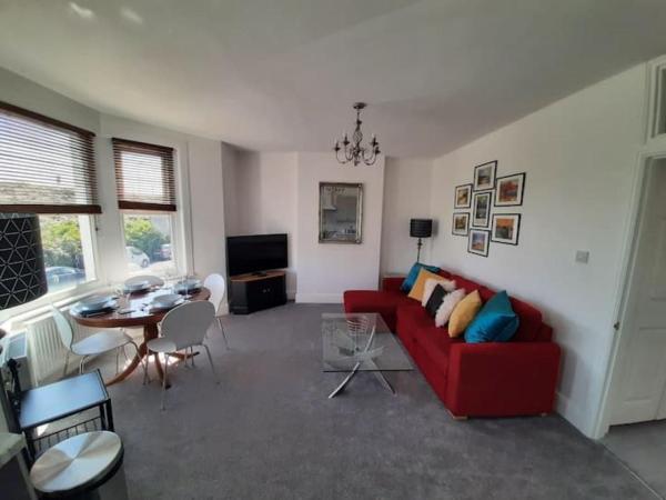 Beautiful 2br Home Close To Beachfront - Weston-super-Mare