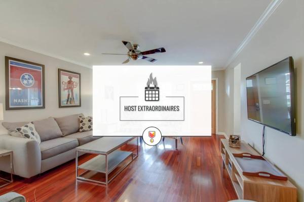 Metropolitan City Home Huge Private Backyard - Nashville, TN