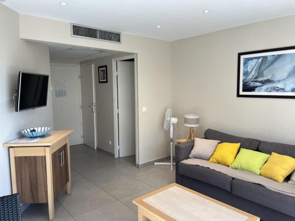 Cap Hermes, T2-3, 40m2, 4-5p, ,Grande Terrasse Vu - Fréjus