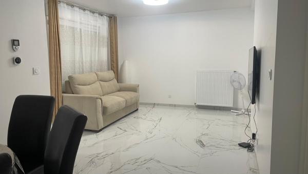 Maison Type Appartement Rdc - Melun