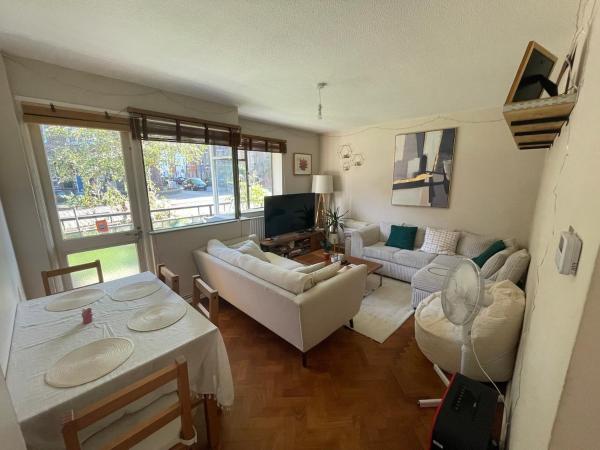 Spacious 1 Bed Flat Close To Central London - Victoria - London
