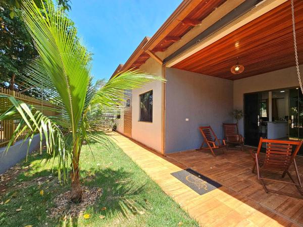 Casa 3 Quartos 2 Banheiros Com Quintal 10mi Centro - Foz do Iguaçu