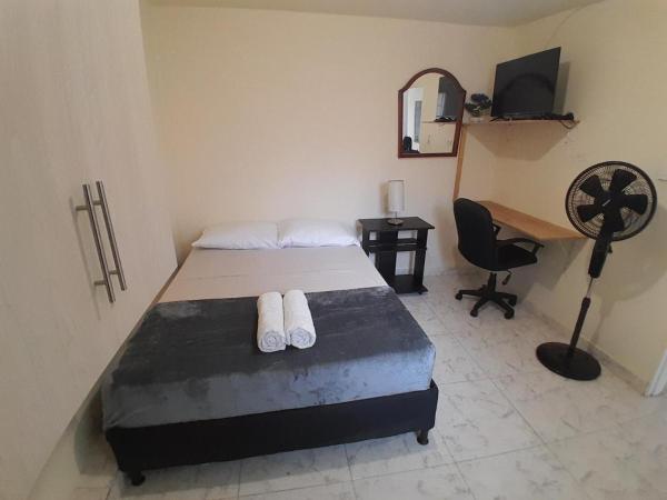 Manila Private Room #2 In Shared Apartment - Envigado