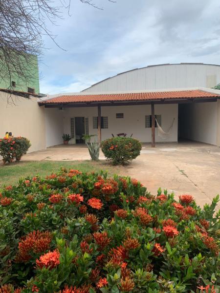 Casa Jardim Ao Lado Da Br-242 - Barreiras