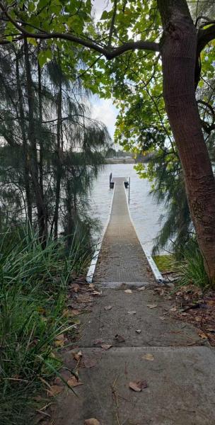 Riverside Retreat - Perth