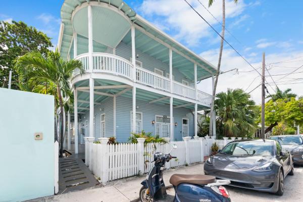 La Casa De Luces - Key West, FL