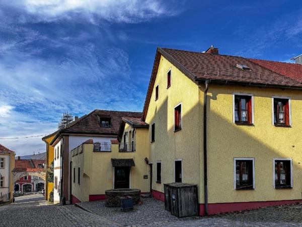 Ferienwohnung Am Schloßbrunnen - Furth im Wald