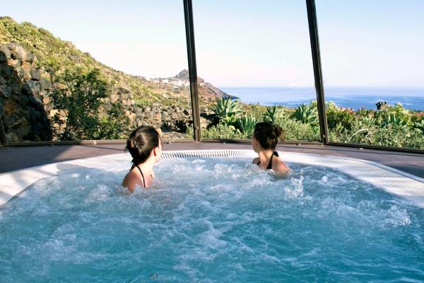Dammusi Sciuvechi - Pantelleria