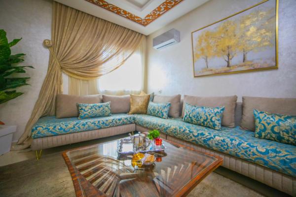 200m Van Strand Met Airco Voor 6 Personen Nabij Marina Bay - Tangier