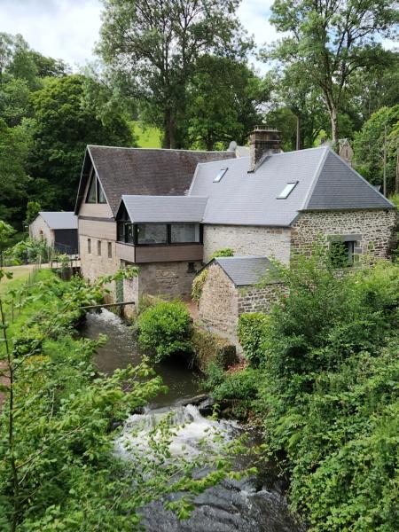 Le Cocon D'amour " Le Moulin Michel Avec Jaccuzi Pour 12 Personnes" - Vire