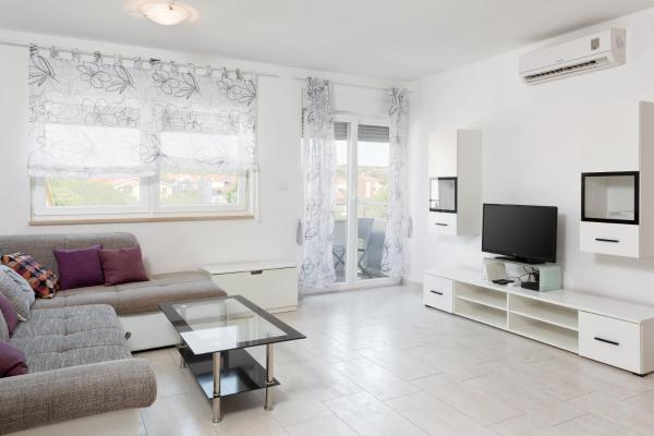 Marica - App T2 - Mpolo - Premantura