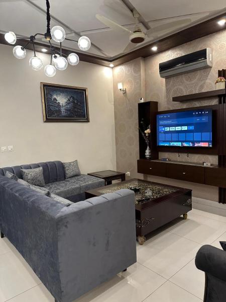 Skylark Lodge Bahria Town Lahore - Lahore