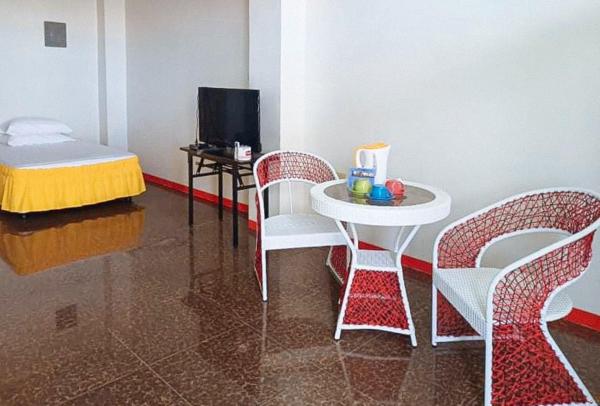 Mbu Suites Bed N Breakfast Redpartner - San Fabian