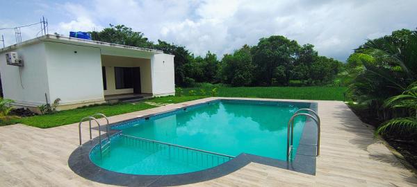 Patils Holiday Home - Alibag