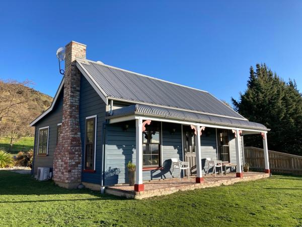 Fantail Cottage - South Island