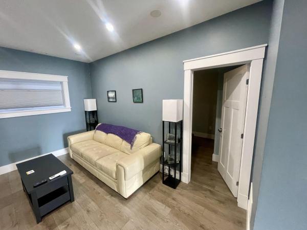 Long Lake Getaway - Modern, Quiet Accessible Suite, No Stairs Or Steps, Includes Washer & Dryer With Xbox And Switch 2 For Entertainment - Halifax