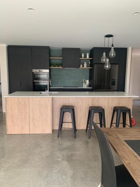 Modern And Spacious 4 Bedroom Home Only 2yo - New Plymouth