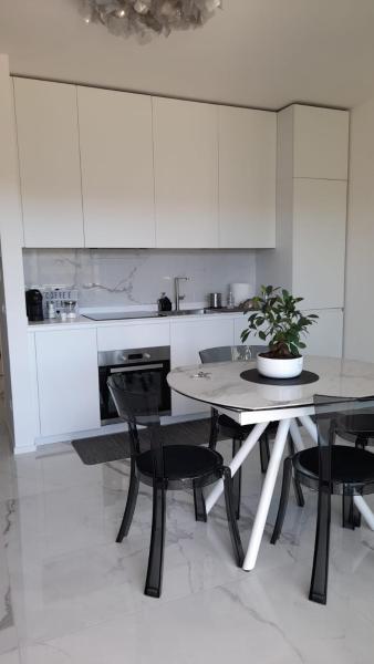 Bilocale Con Terrazzo E Posto Auto - La Bersagliera - Salerno