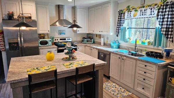 Family Retreat, Work Crew Friendly - Swansea, SC