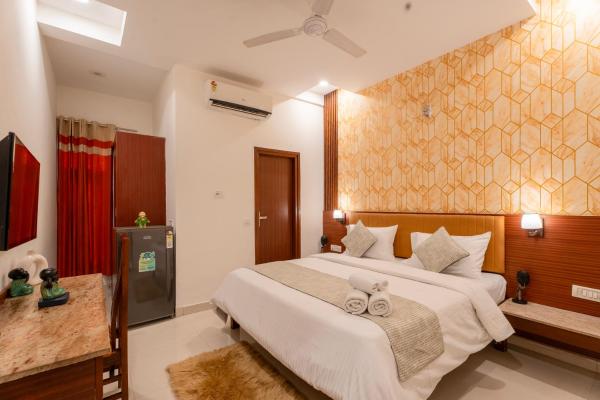 The Lodgers Hotel Near Medanta Hospital Sector 38 - Manesar