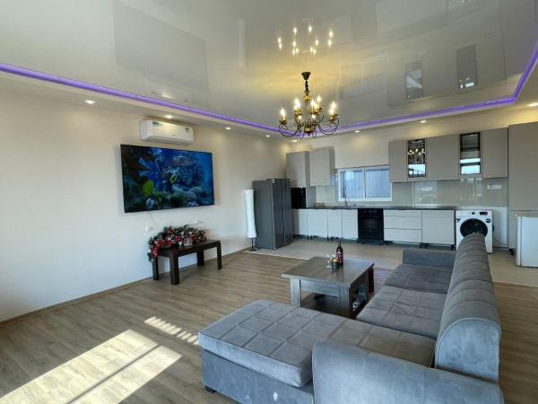 Ejmiatsin To Zvartnots Airport - Armenia