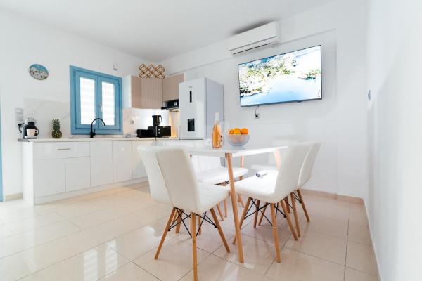 Fira Deluxe Apartment - Santorini
