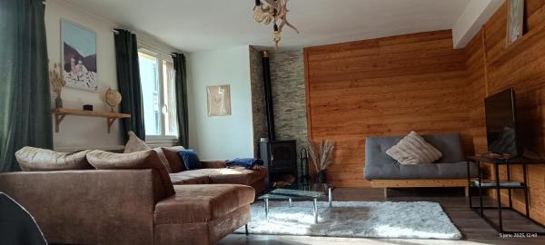 Spacious 3 Bedrooms Apartment - Briançon