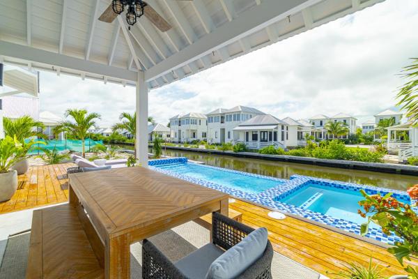 Coral Reef Casa With Private Hot Tub And Pool At Mahogany Bay - Belize