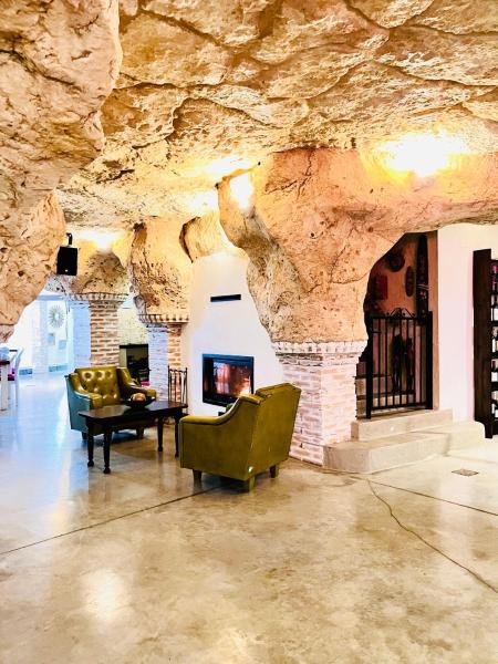 Casa Rural Cueva El Nido - San Clemente, España