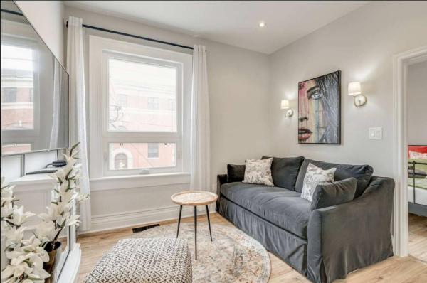 Casa Queen - Unique 2br Suite In Leslieville - Toronto