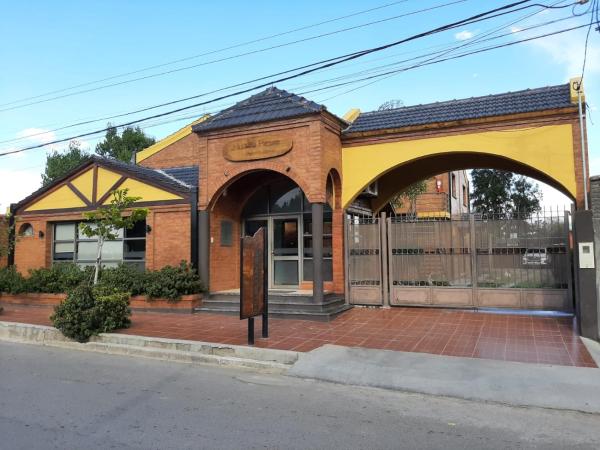 Apart Hotel Hualta Picum - Argentina