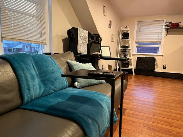 Charming Nyc Apt Near Ubs And Belmont Park Village - Port Washington, NY