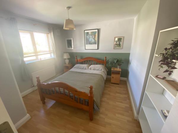 Emerald Enclave - Waterford