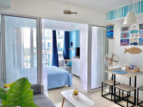 Azure Manila 1721 Bahamas Staycation - Taguig