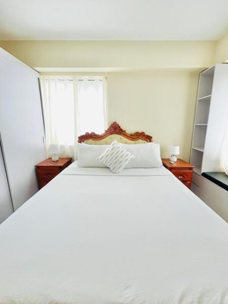 C3 Elegant 2br Condo With Pool View - Iloilo City