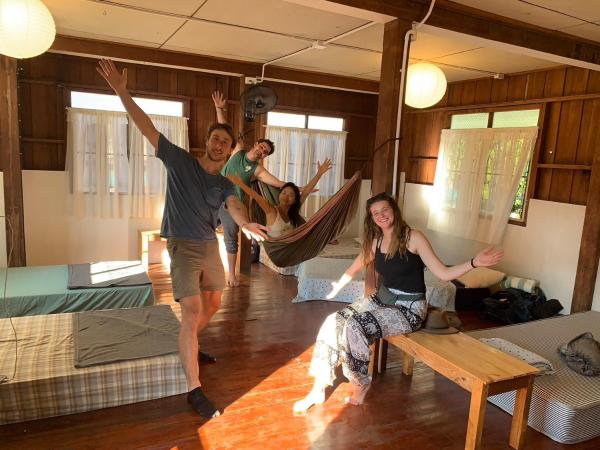 Ka Prao Kai Hostel - Mae Hong Son