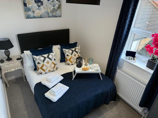 Elegant City Retreat - Saint Albans