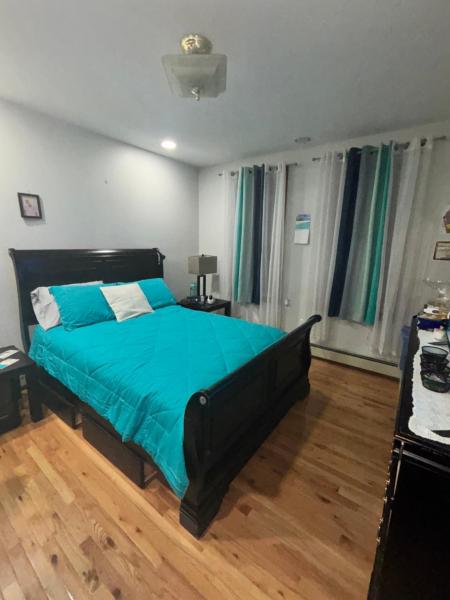Bayonne, Immaculately Maintained Room - Staten Island