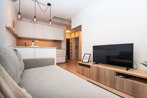 City Center Apartment - Modern & Elegant - Bratislava