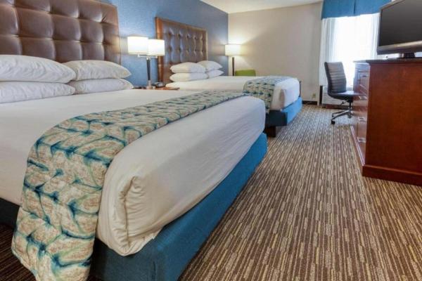 Heritage Inn & Suites St Louis Fenton, Trademark By Wyndham - Arnold, MO