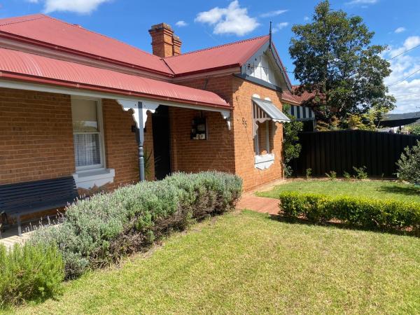 Merala A Cosy Cottage With Easy Stroll To Cbd - Mudgee