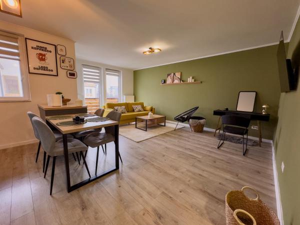 Rhapsody Home - Urban Quiet Area With Parking&king Bed&balcony - Târgu Mureș