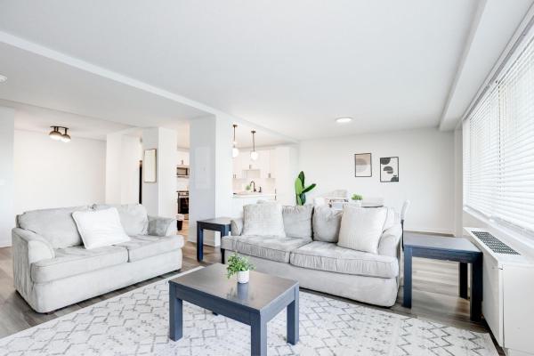 Luxurious Arlington Retreat With Pool - National Harbor, MD